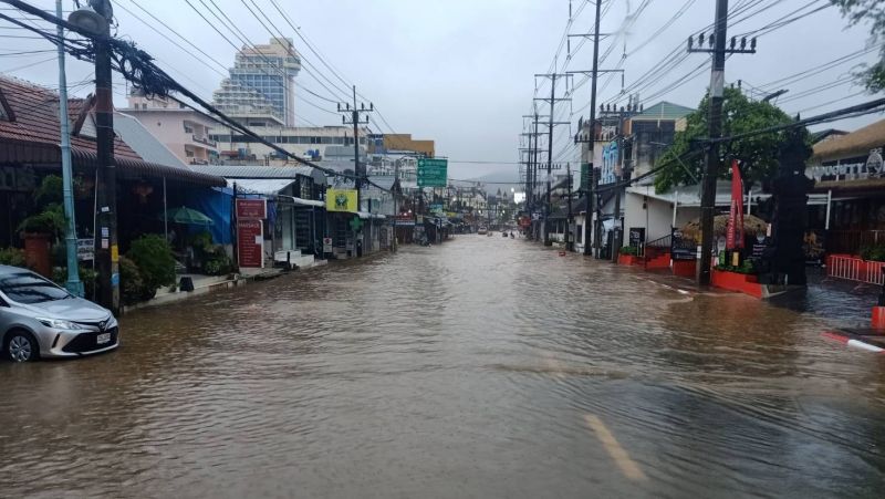 Heavy rain brings minor flooding across Phuket