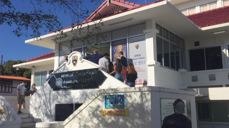 Phuket Immigration overloaded by COVID visa rush